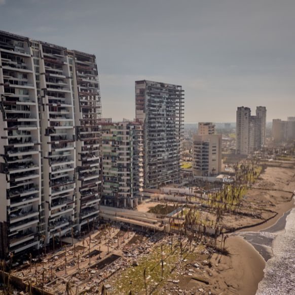 Alpha Universe | Notas