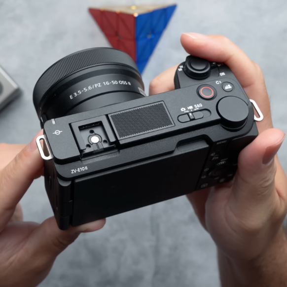 Alpha Universe | Notas